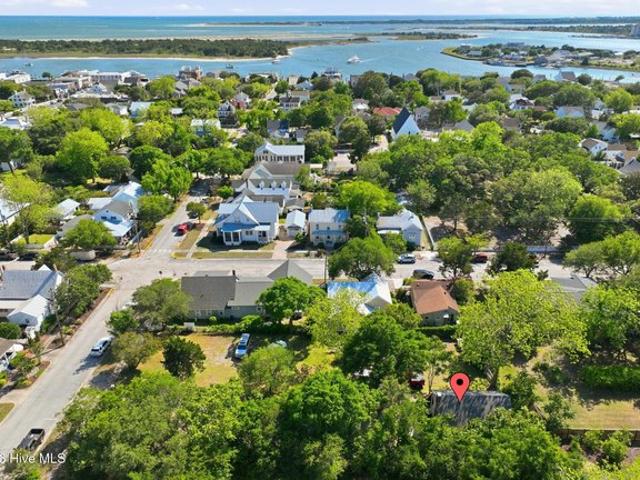 307 Orange St, Beaufort, NC 28516