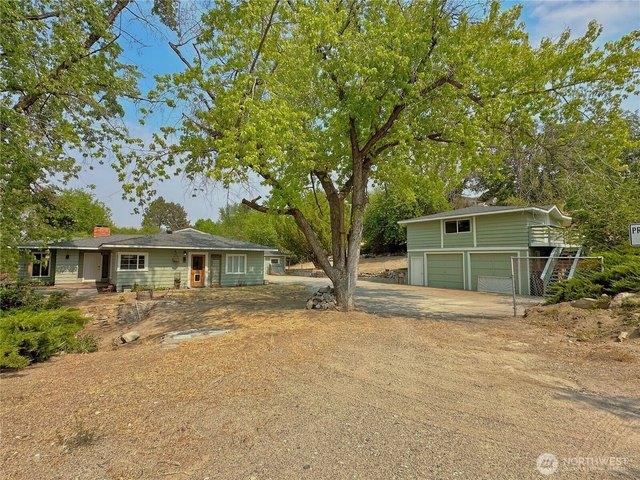 307 Orchard Ave, Elmer City, WA 99124