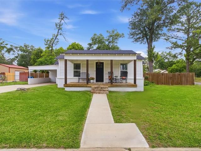 307 Locust St, Winnsboro, TX 75494