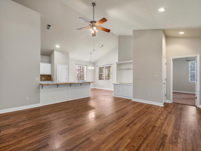 307 Lakeside Road