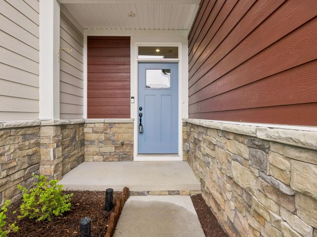 307 Lantern Cir