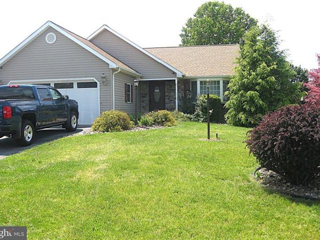 307 Liberty Dr, Shippensburg, PA 17257