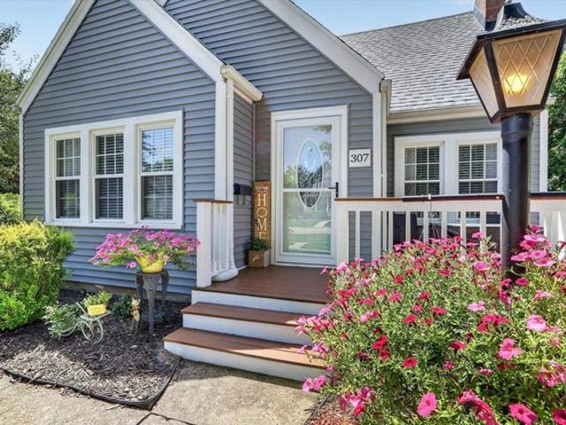 307 Lincoln St, Evansville, WI 53536
