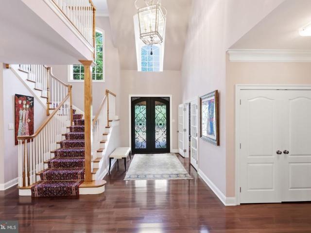 307 Lyon Circle