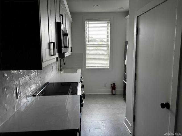 307 Main Street 2E