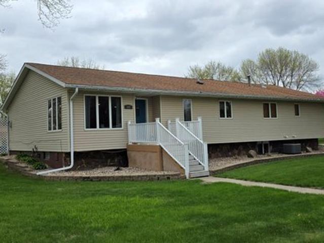 307 Marion St, Milroy, MN 56263