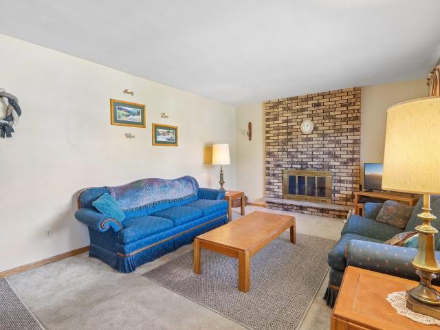 307 Meadowlark Circle