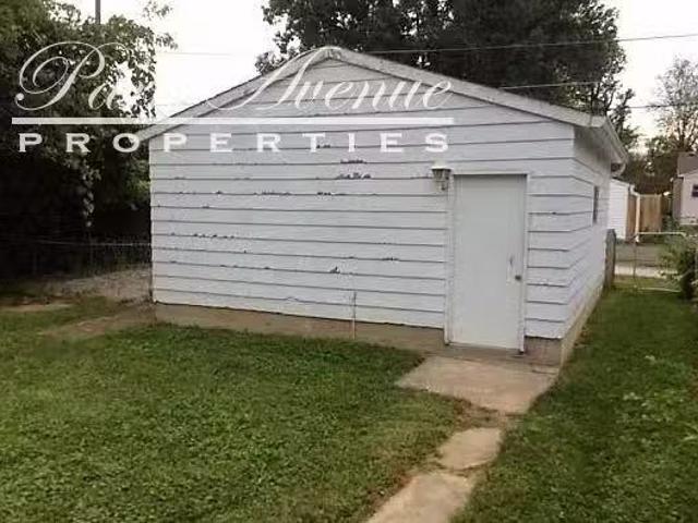 307 N 8th Ave PENDING LEASE 307 N 8th Ave