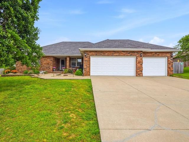 307 N 38th St, Nixa, MO 65714