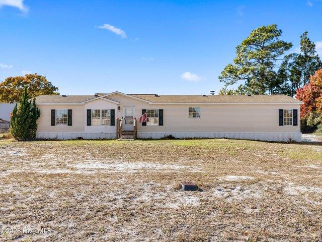 307 N Winchester Ln, Hubert, NC 28539