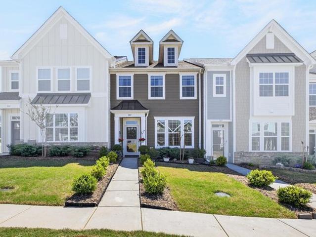 307 Novelty Dr, Greer, SC 29651