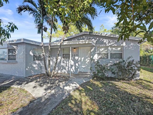 307 NW 11th Ave, Delray Beach, FL 33444 | MLS #A12033