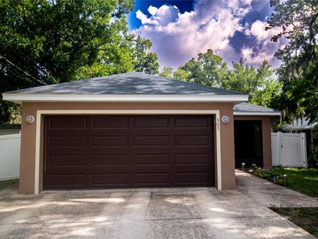 307 NW 8th St, Mulberry, FL 33860