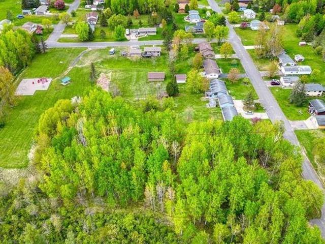 307 S 6th St E, Aurora, MN 55705