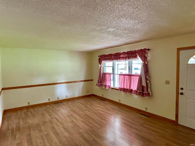 307 S White Church Road