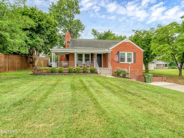 307 S Everett High Rd, Maryville, TN 37804