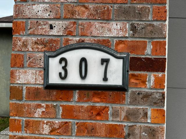 307 Sophie St, Lafayette, LA 70501 | MLS #RA2600002 | Compass