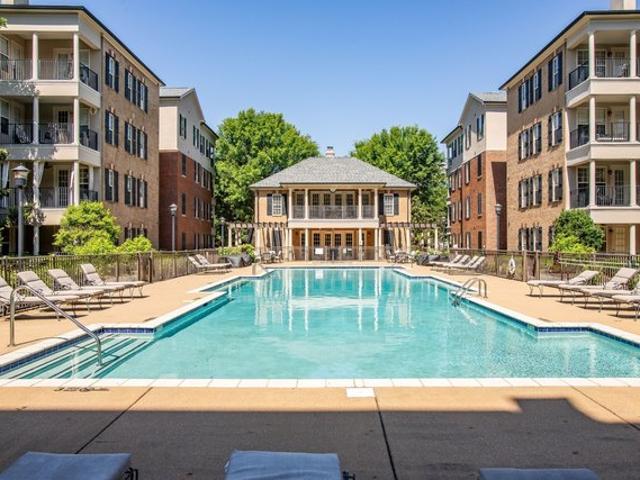 307 Seven Springs Way Apt 301, Brentwood, TN 37027