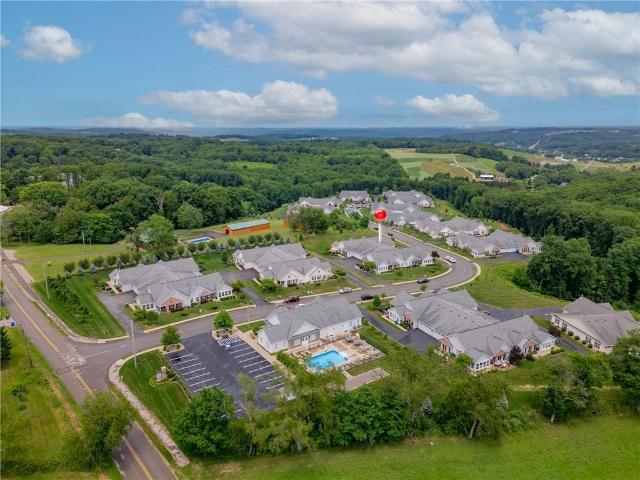 307 Spring Valley Dr, Zelienople, PA 16063 | MLS #1752