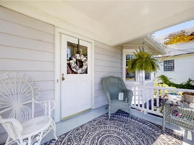 307 Pleasant Ave