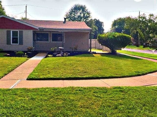 307 Rowan Dr, Berea, OH 44017