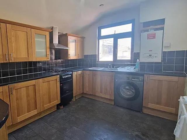 307 Romford Road, London, E7 9HA, United Kingdom | 4 bed house for rent #167081602 | Rentberry