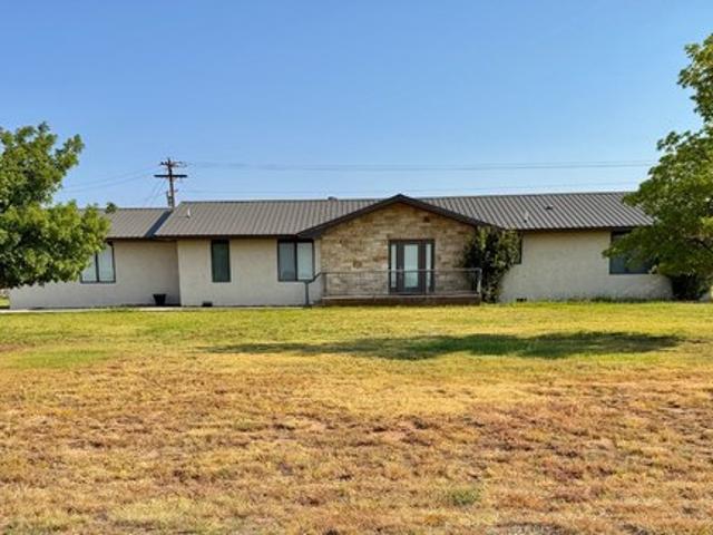 307 Ridgecrest Dr, Logan, NM 88426