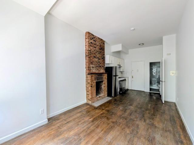 307 W 29th Street 2a