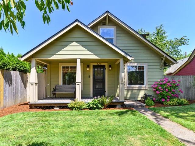 307 W 2nd St, Newberg, OR 97132
