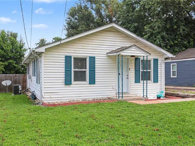 307 W Walter Lane