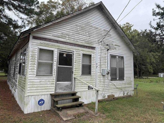 307 W Chestnut St, Patterson, AR 72123