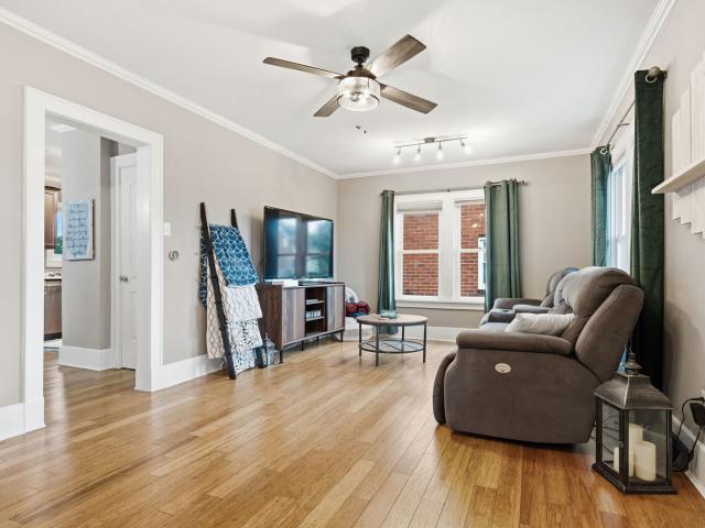 307 W Cleveland Street
