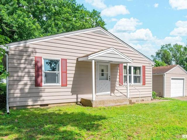 307 Wagner St, Washington, IL 61571