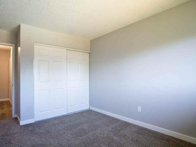 307 Weidler 111 3 Bedroom Apartment for Rent at 11145 Ne Weidler St, Portland, OR 97220 Parkrose Heights