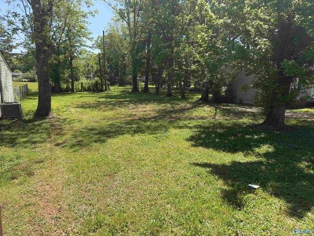 307 Thomas St, Athens, AL 35611
