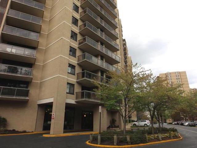 307 Yoakum Parkway # 1701
