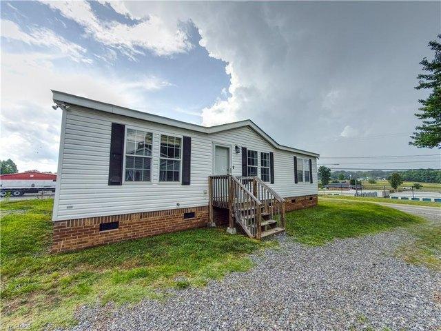 3084 Old US Highway 52 S, Pilot Mountain, NC 27041