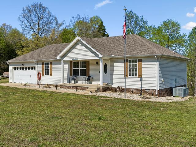 3084 Bowker Rd