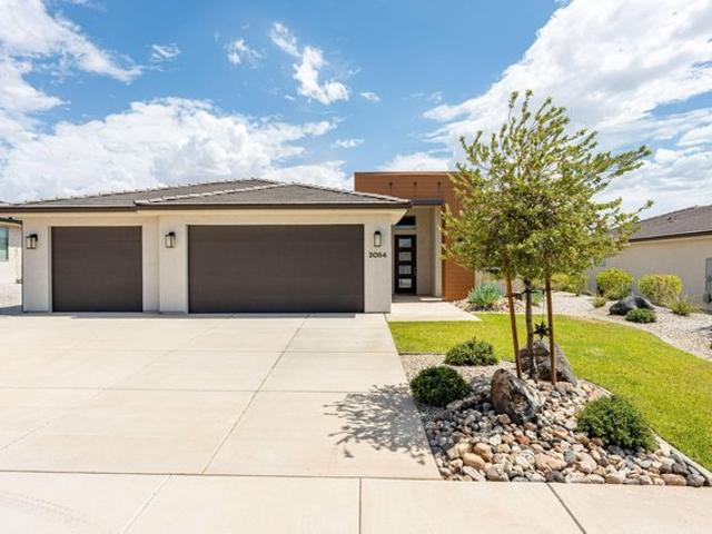 3084 E Fuchsia Dr, Saint George, UT 84790