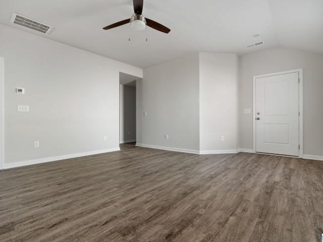 3085 East Middlebrooke Crossing