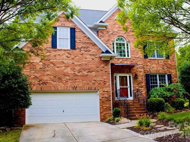 3085 River Bend Dr, Tega Cay, SC 29708