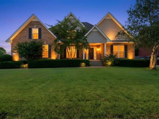 3085 Schoolside St, Murfreesboro, TN 37128