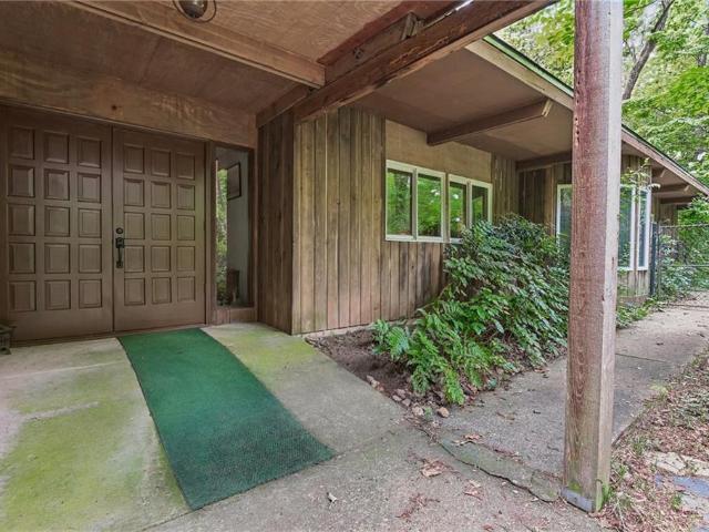 3086 Cascade Road SW