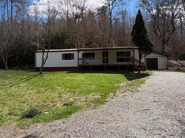 3086 E Old Highway 64E, Hayesville, NC 28904