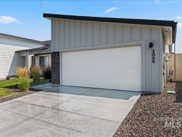 3086 S Green Forest Way