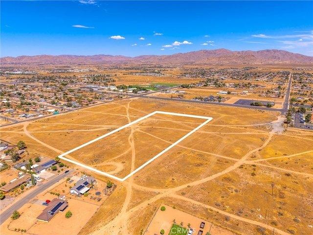 30874 Okanagan Rd, Apple Valley, CA 92308