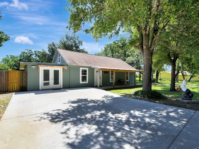 3087 Johnson Ln, Madisonville, TX 77864
