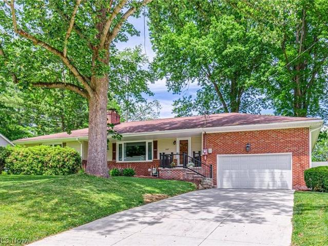 3087 Stanley Rd, Fairlawn, OH 44333