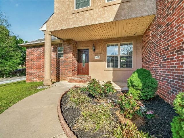 3088 Dorchester Drive