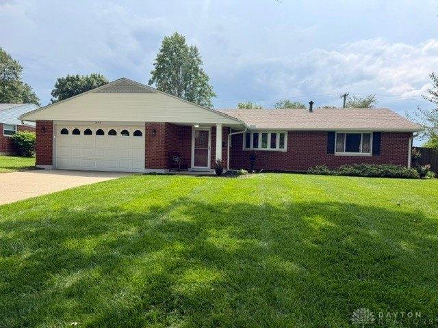 3088 Fontano Dr, Kettering, OH 45440